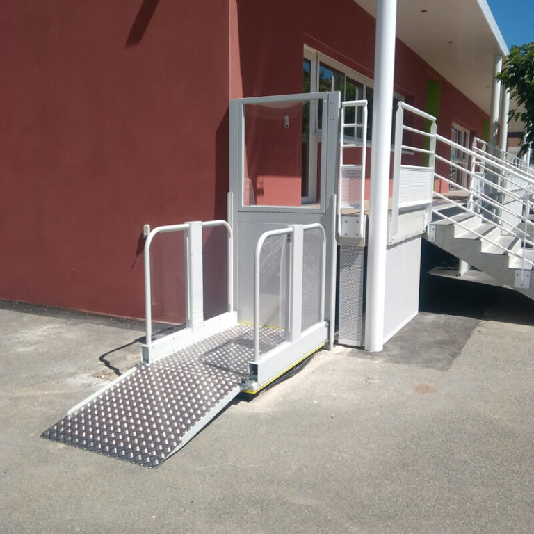 Hublifte f 252 r Rollstuhlfahrer liefert Sachsen Anhalt Lifte